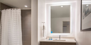 Lighted Mirrors - WingIts